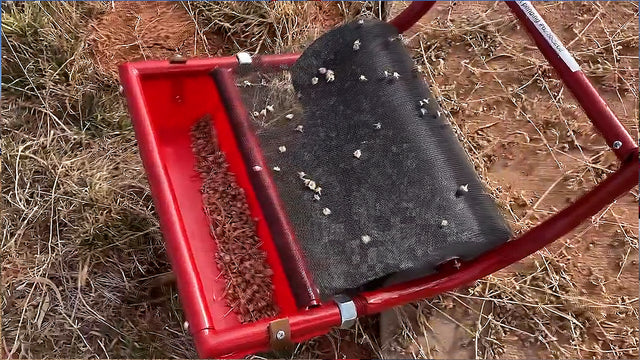 Sticker Burr Roller - Easy Burr Removal for Yards & Pets